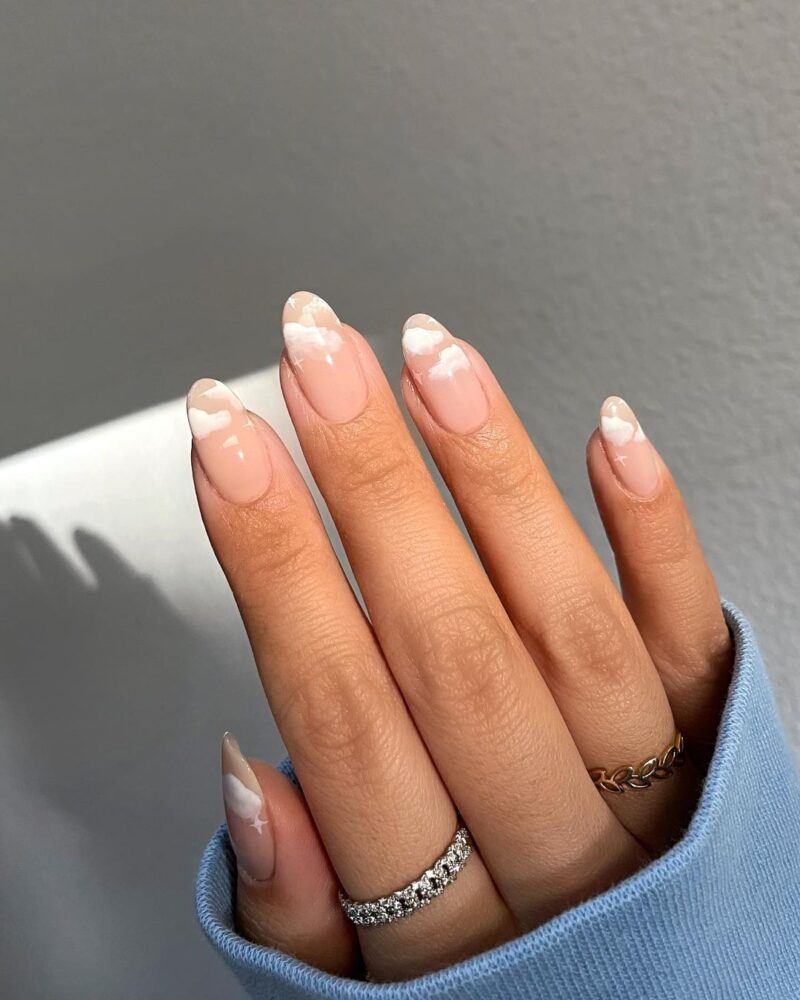 İlhamını Gökyüzünden Alan Nail Art Fikirleri - Marie Claire Türkiye