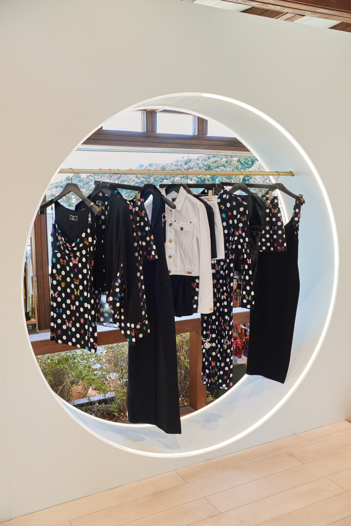 Versace “La Vacanza” Koleksiyonu Beymen Mandarin Oriental Bodrum’da ...