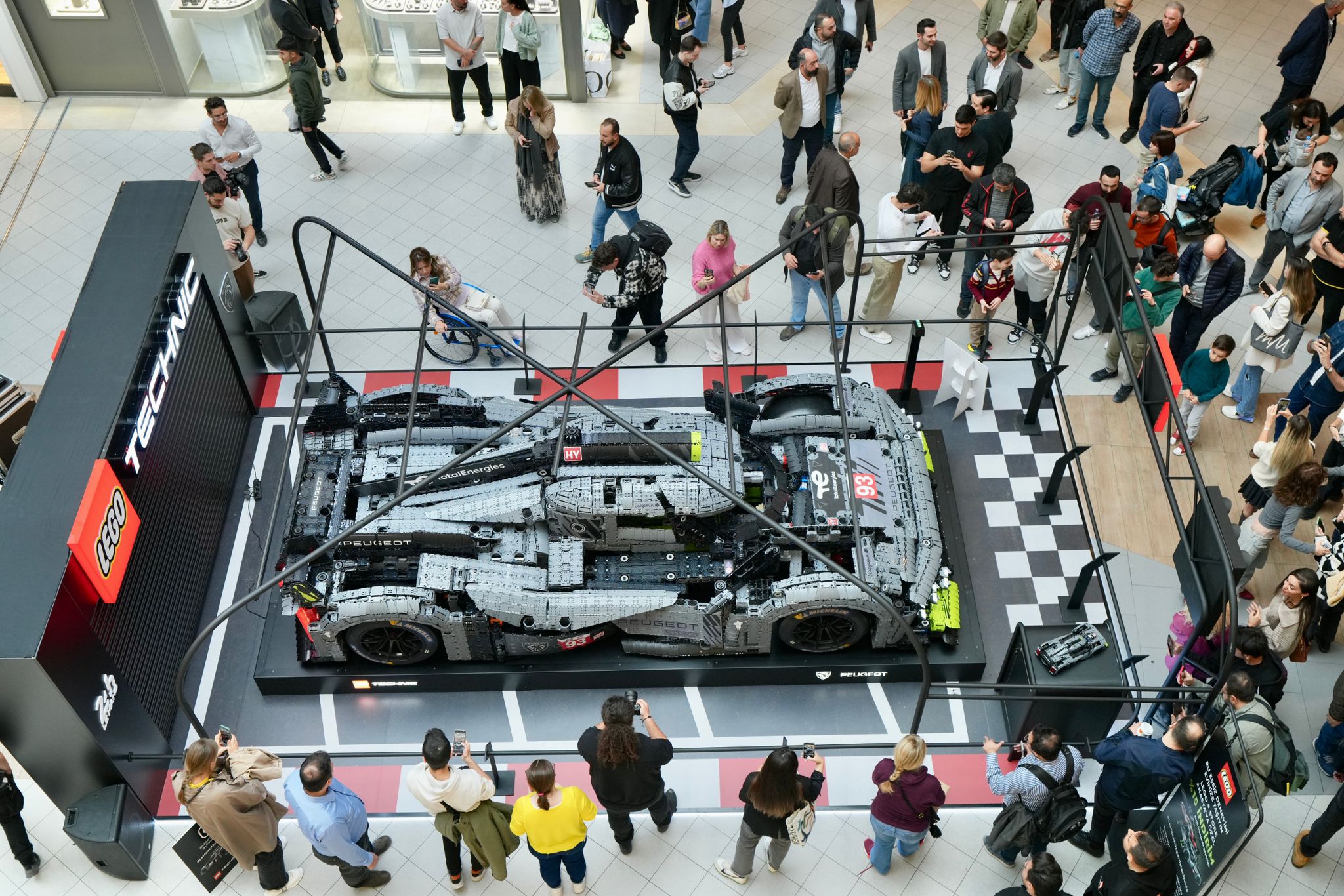 LEGO Technic ile İstanbul’da Le Mans rüzgarı! - Marie Claire Türkiye